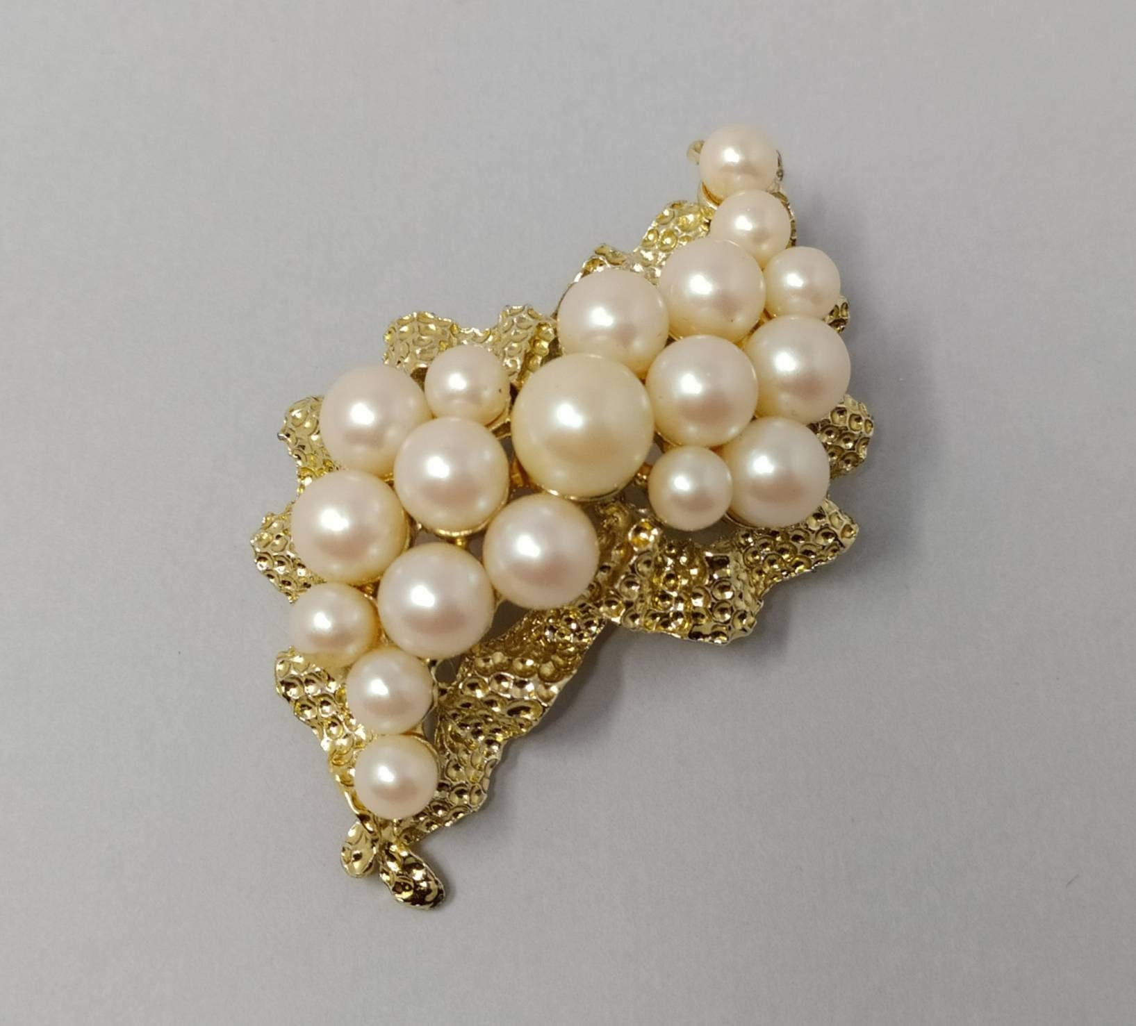 1950s Astonishing Antique Pearl Brooch in Gold Plated - Etsy