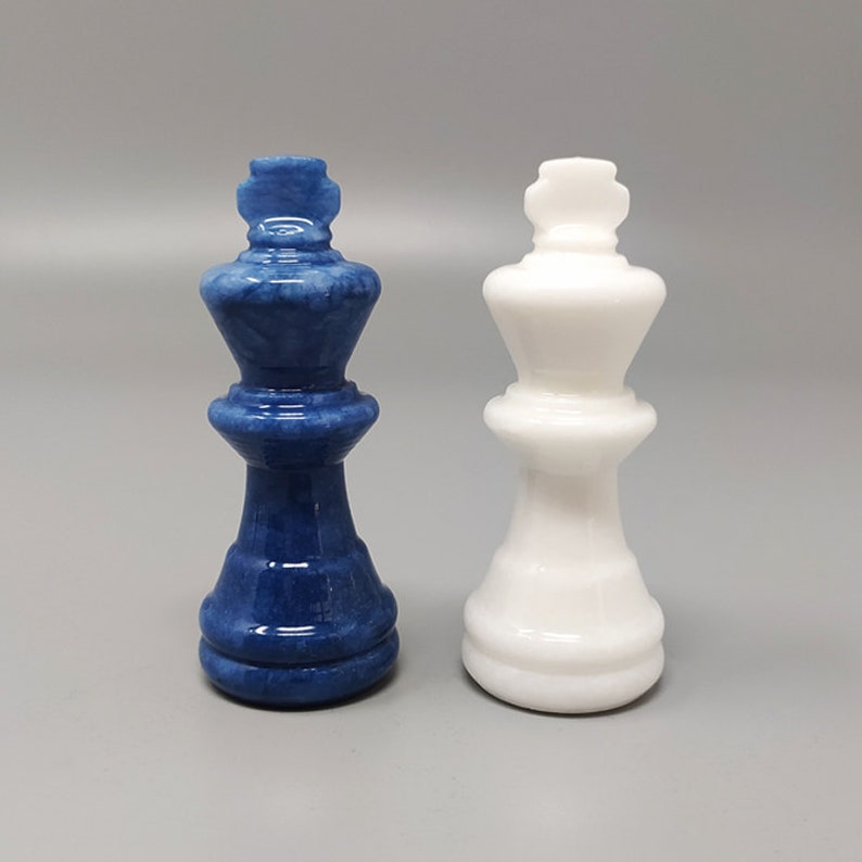 1970s Elegant Blue and White Chess Set in Volterra Alabaster Handmade ...