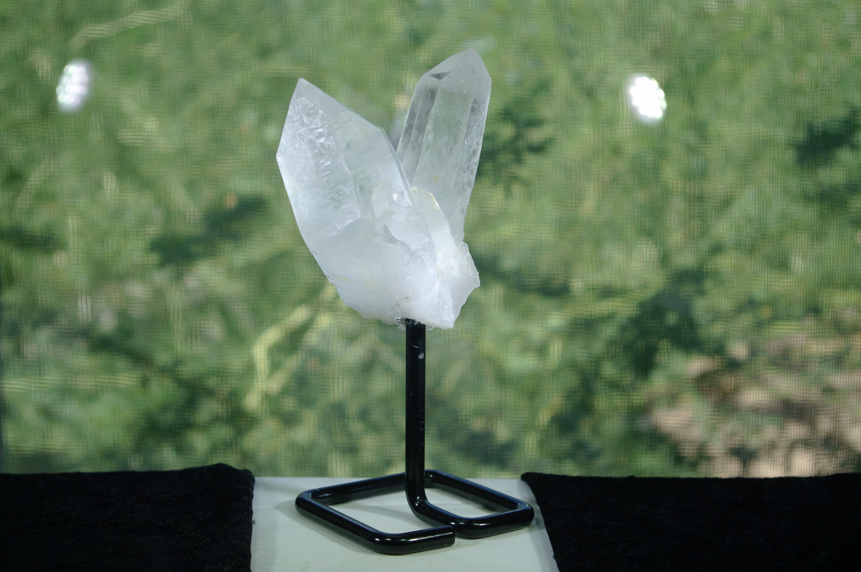 Quartz With Stand / Quartz Display / Quartz Cluster | Etsy