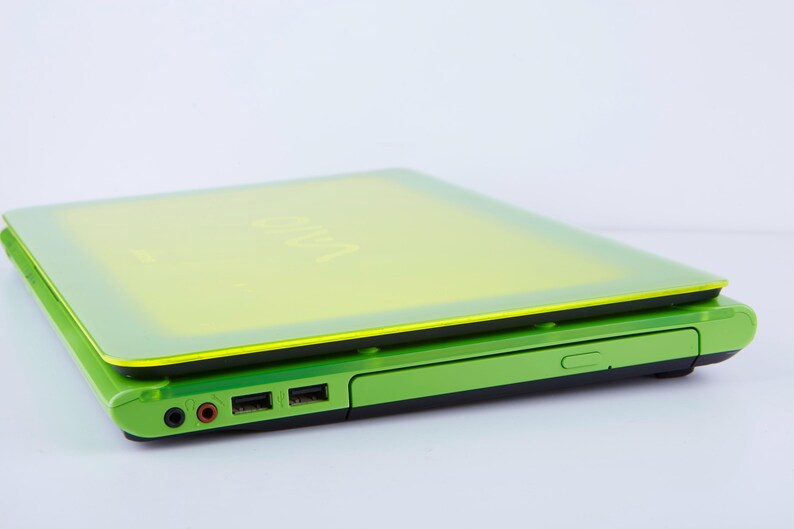 Sony VAIO CA2 VPCCA22FX/G 14" Laptop Computer (neon Green). Retro ...