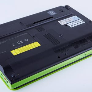 Sony VAIO CA2 VPCCA22FX/G 14" Laptop Computer (neon Green). Retro ...