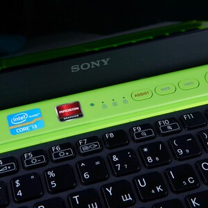 Sony VAIO CA2 VPCCA22FX/G 14" Laptop Computer (neon Green). Retro ...