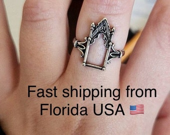 Gothic Cathedral Window Ring - Etsy