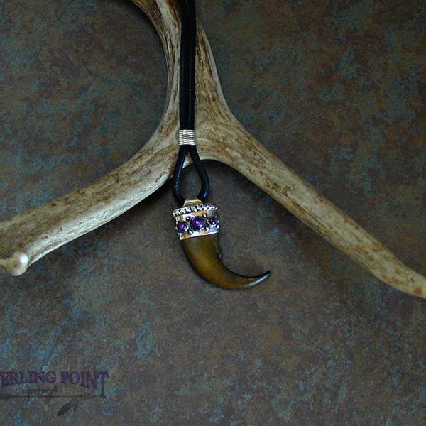 Claw Pendant - Etsy