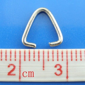 50 Silver Tone Iron Alloy Triangle Pinch Bails 9x9mm (a362h) - Etsy
