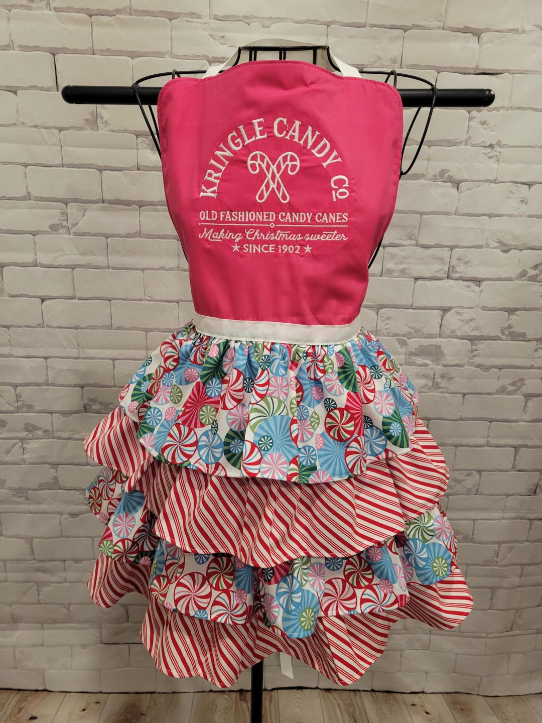 Christmas, Old Fashioned, Candy Canes, Kris Kringle, Women's Apron ...