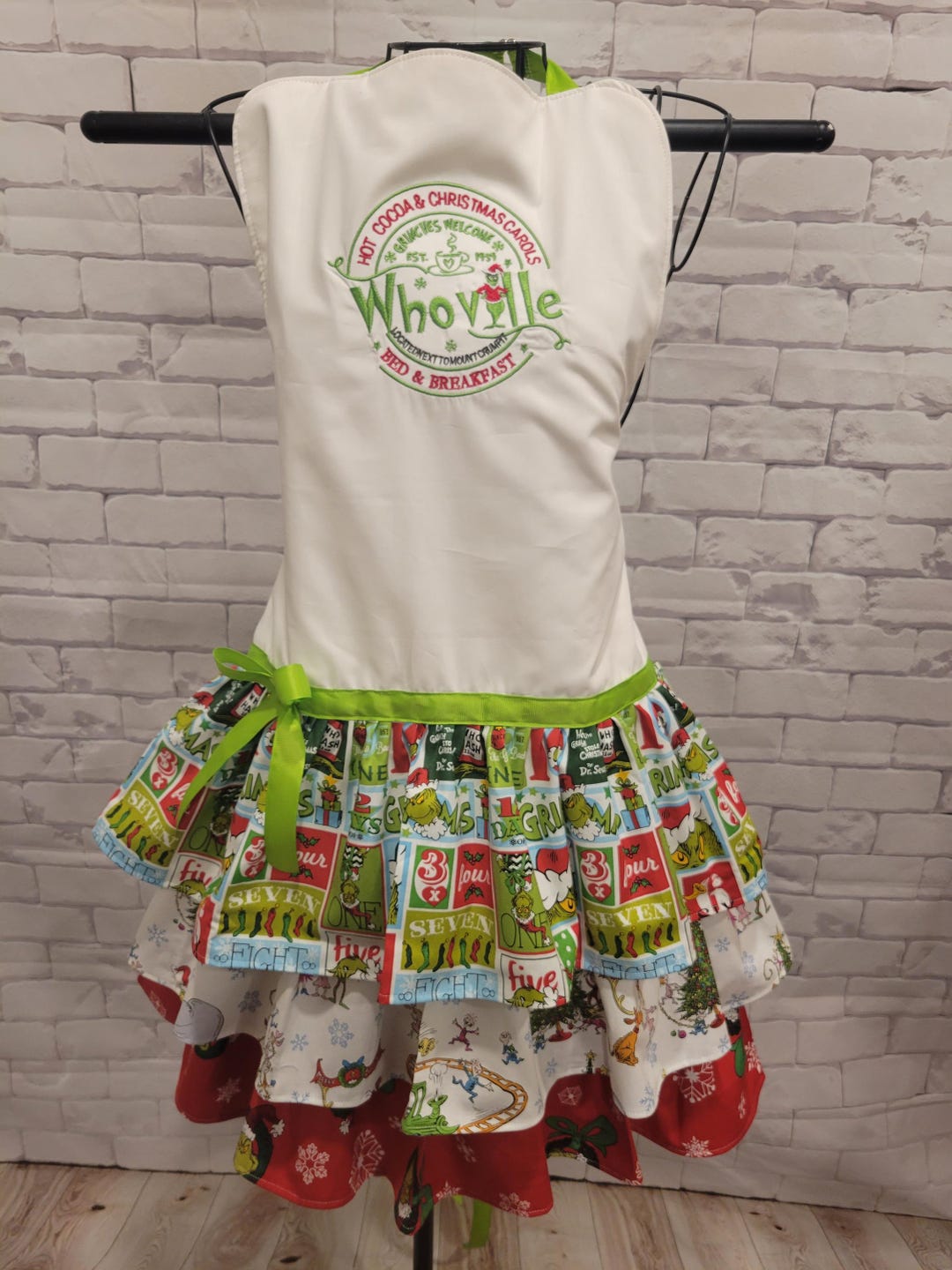 Christmas, Grinch, Mount Crumpet, Whoville, Christmas Tree, Snowflake ...