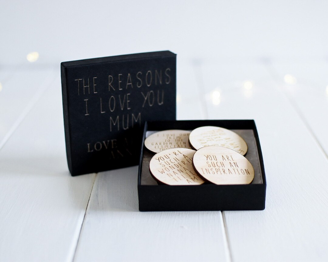 The Reasons I Love My Mum Personalised Box & Tokens - Gift for Mum ...