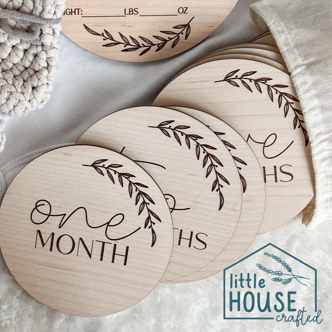 Engraved Wood Baby Milestone Rounds: Leaf Design Photo Prop - Etsy