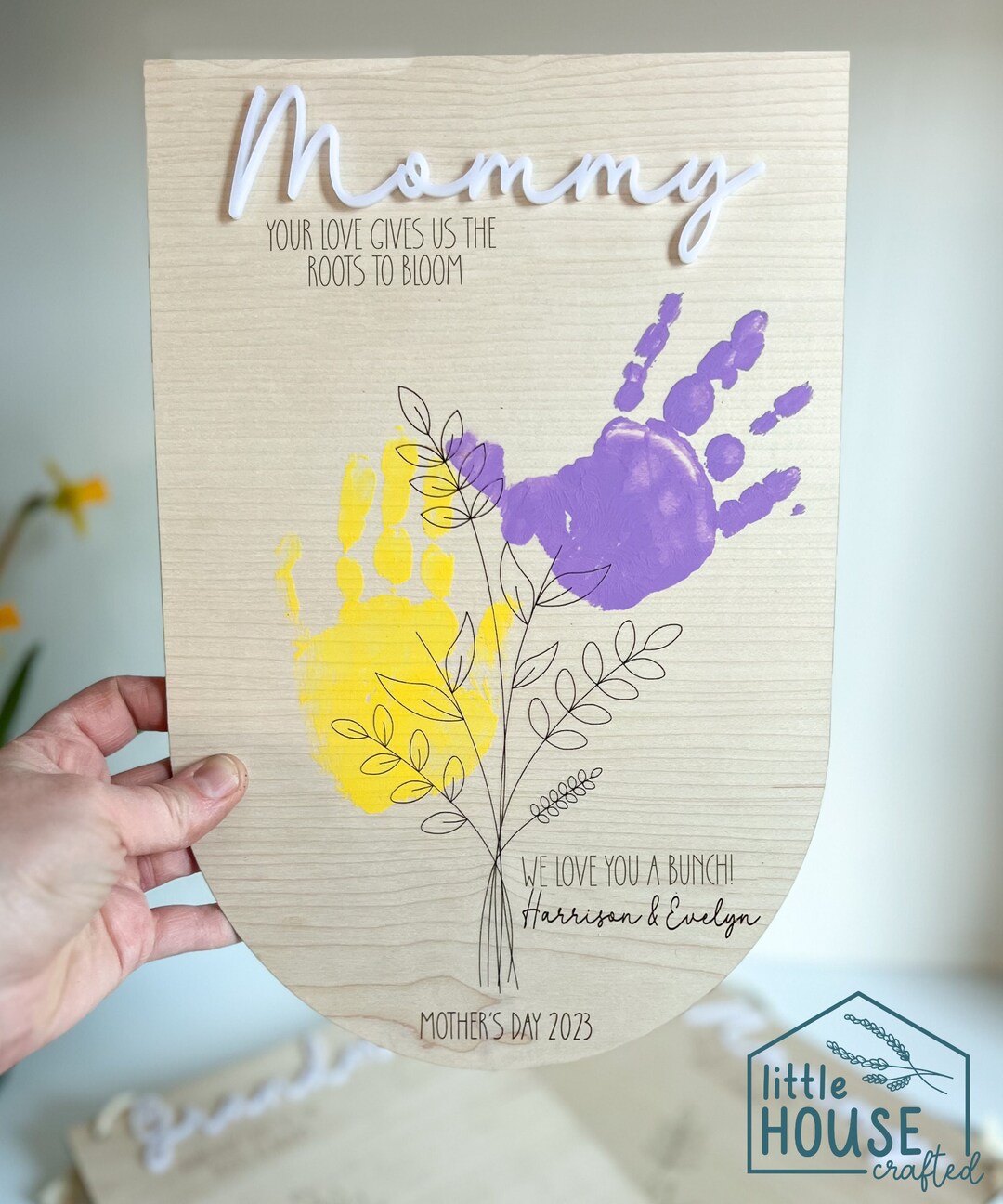 DIY Handprint Sign for Mother's Day - Personalized Handprint Sign for ...