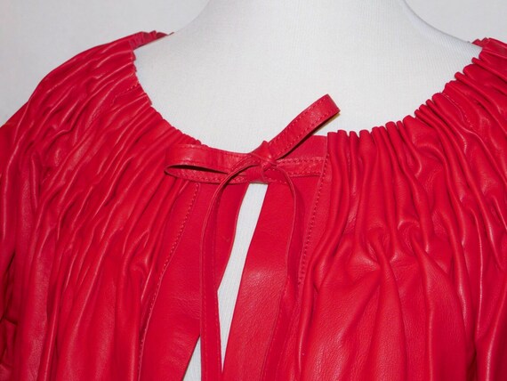 Vintage 100% Ravishing Bright Red, Soft Leather, Hand… - Gem