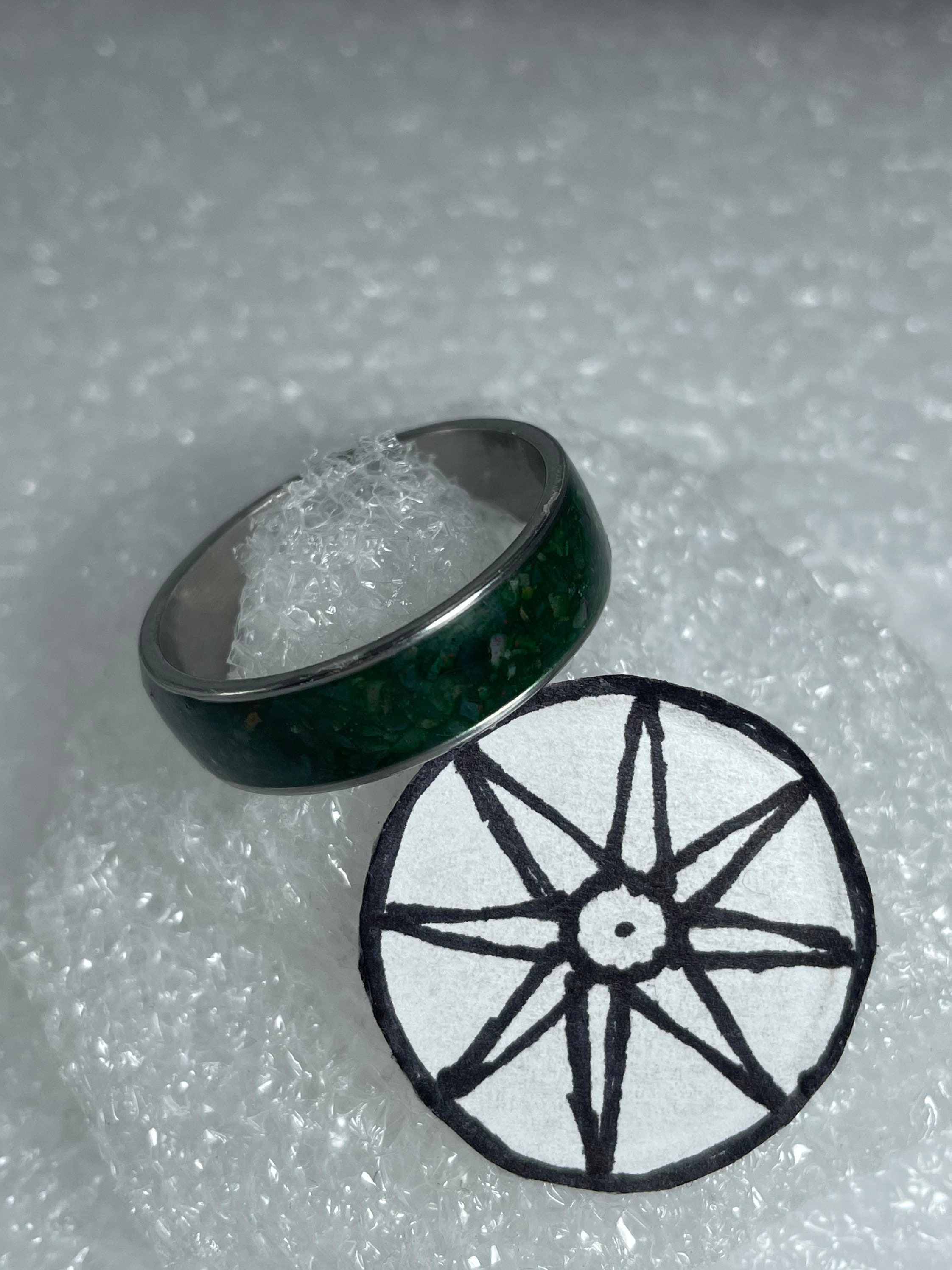 Natural pure stonecrushed greenstone inlay ringwedding band | Etsy
