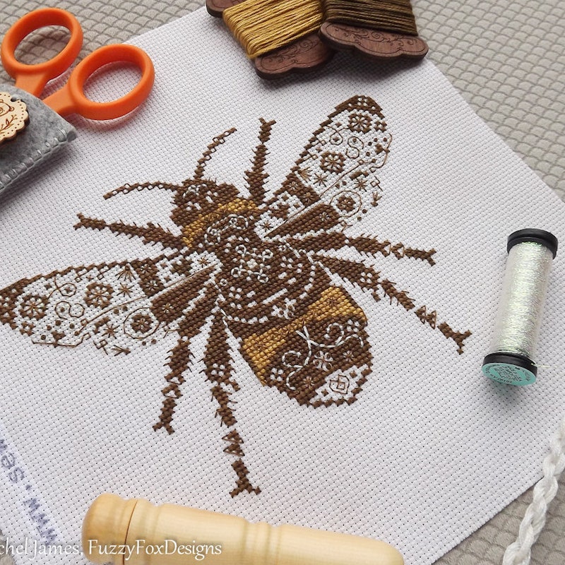 Bee Cross Stitch Pattern - Etsy