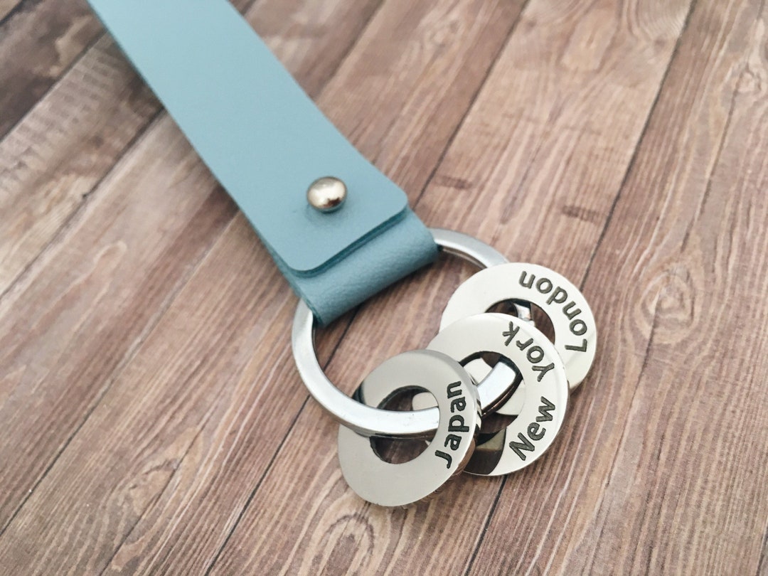 Traveller Keyring Country Keepsake - Travel Lover Places Gift ...