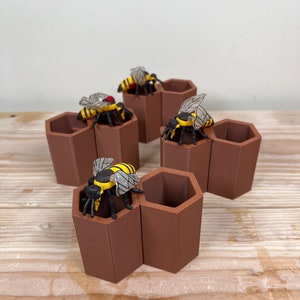 Model of Deformed Wing Virus Bee With Mite Frass - Etsy