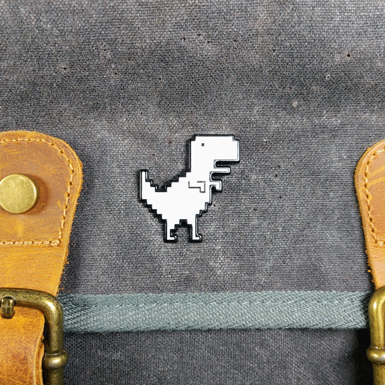 Error 404 Dinosaur Pin, IT Crowd Trex Dino Gift - Etsy