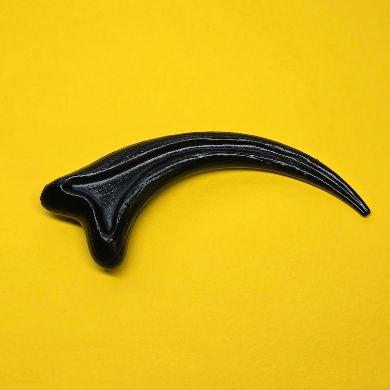Raptor Claw Jurassic Park Prop Replica - 90s Dinosaur Movies Films ...