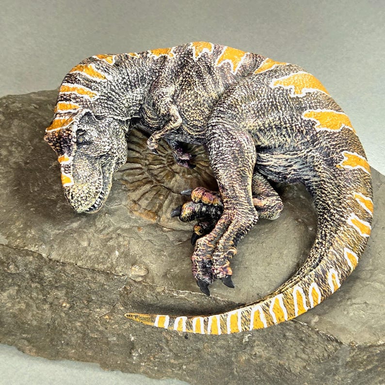 Sleeping T-rex - PRIME FORM - Jurassic Park, Hand Painted Dinosaur ...