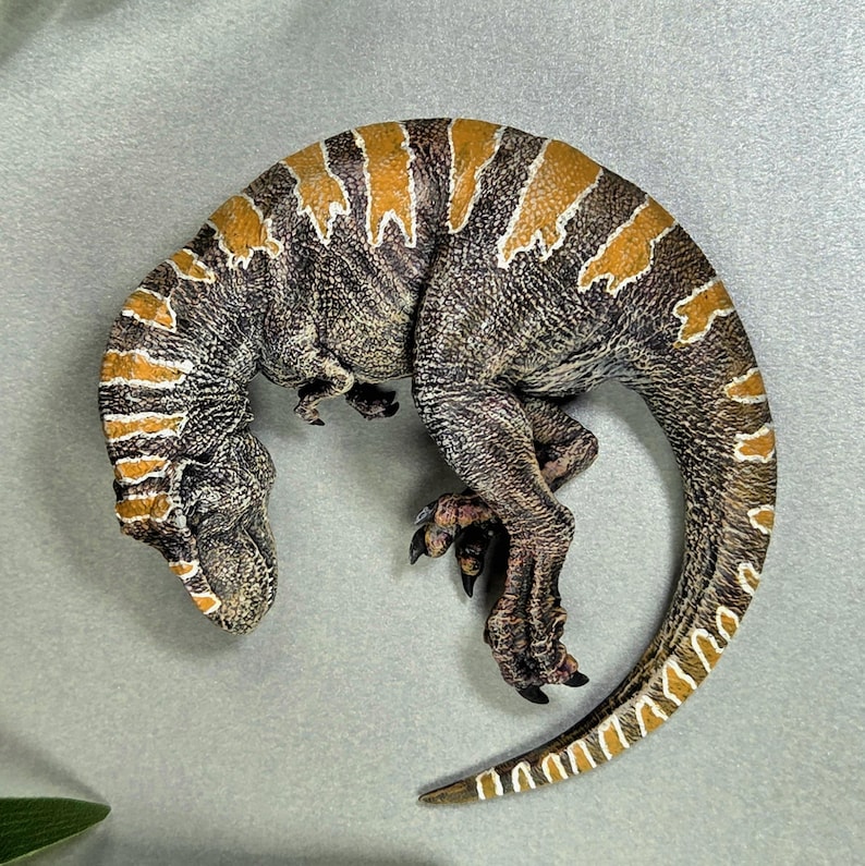 Sleeping T-rex - PRIME FORM - Jurassic Park, Hand Painted Dinosaur ...