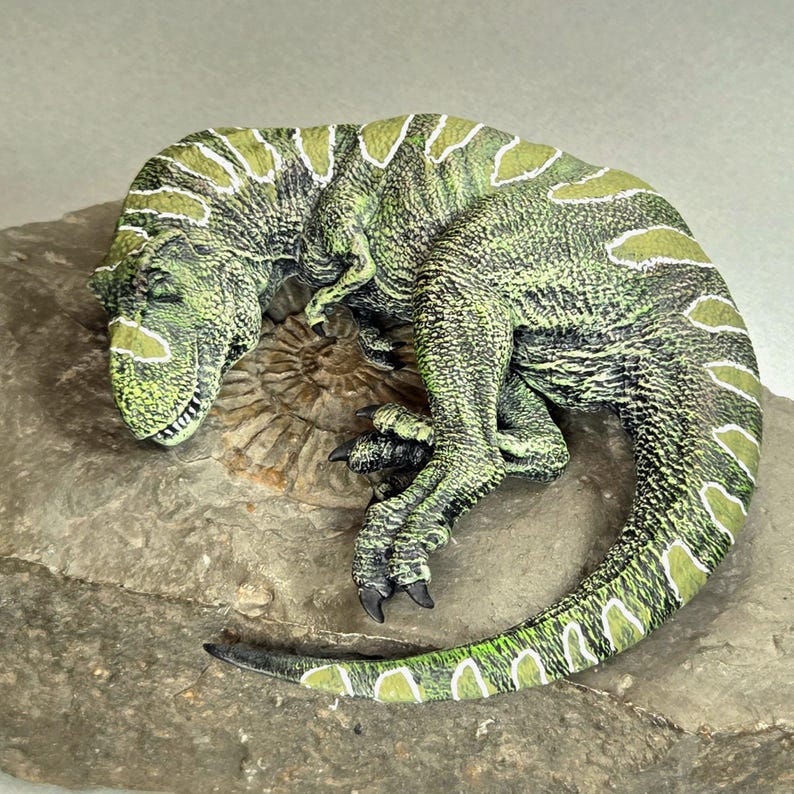 Sleeping T-rex - PRIME FORM - Jurassic Park, Hand Painted Dinosaur ...