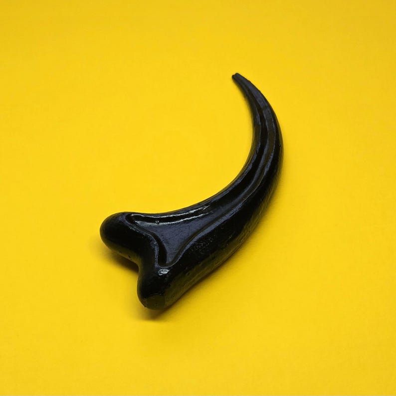 Raptor Claw Jurassic Park Prop Replica - 90s Dinosaur Movies Films ...