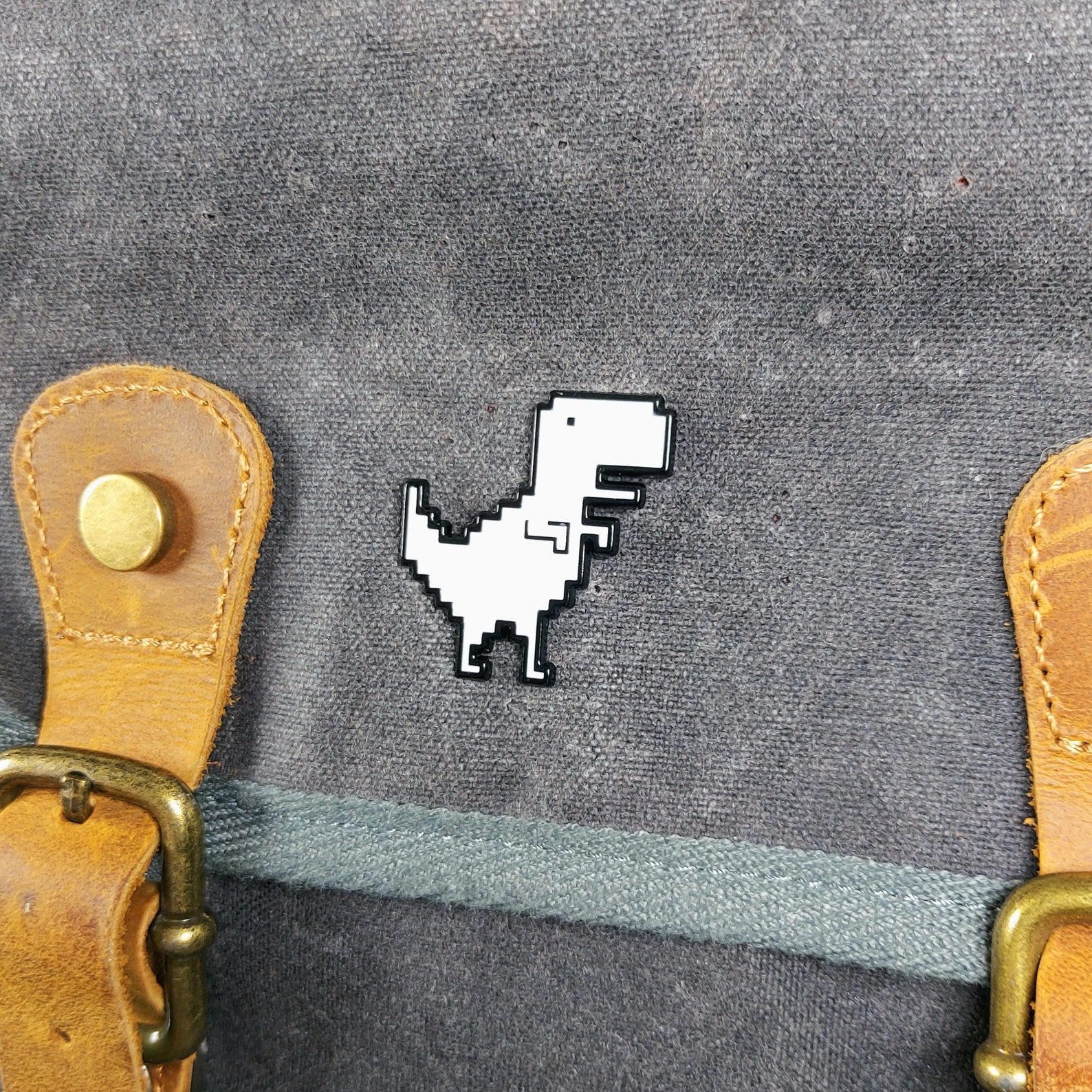 Error 404 Dinosaur Pin, IT Crowd Trex Dino Gift - Etsy