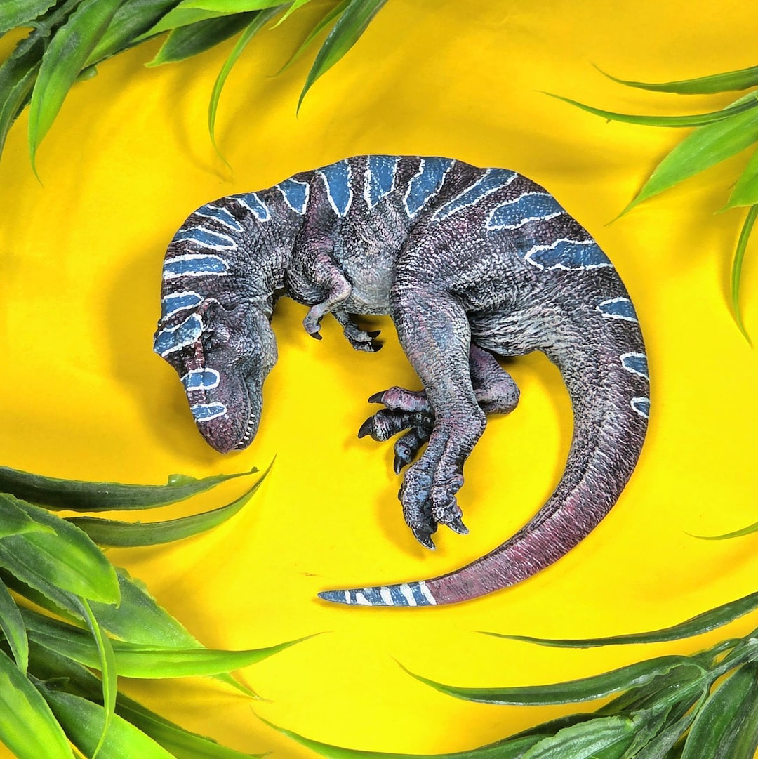 Sleeping T-rex - PRIME FORM - Jurassic Park, Hand Painted Dinosaur ...