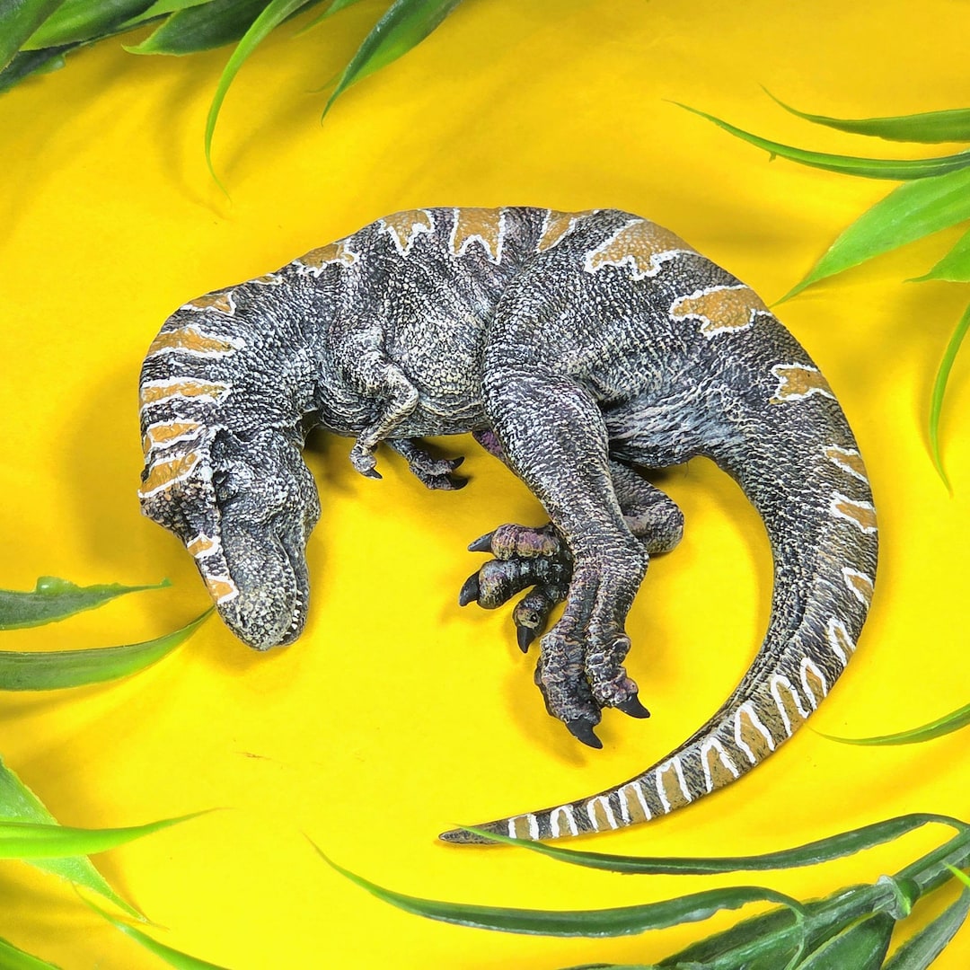 Sleeping T-rex - PRIME FORM - Jurassic Park, Hand Painted Dinosaur ...