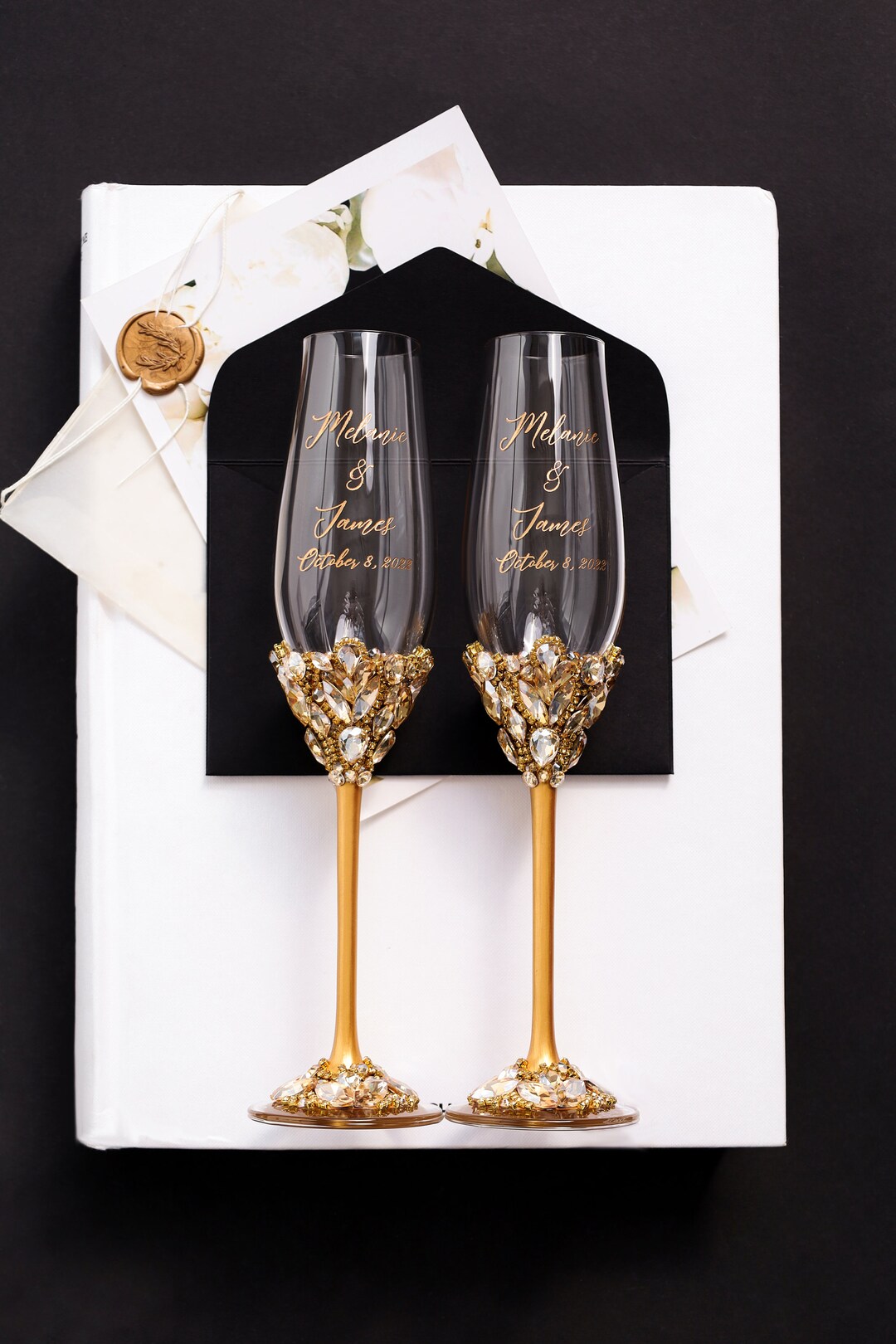 Personalized Wedding Flutes and Cake Cutting Set, Engrave Champagne ...