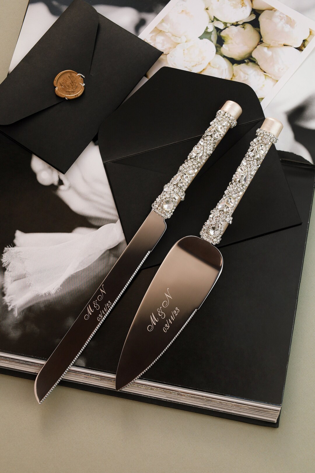 Personalized Wedding Cake Cutting Set in GIFT BOX Silver Wedding Cake ...