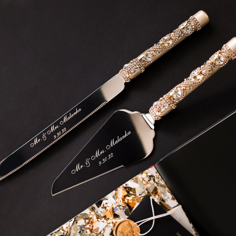 Wedding Cake Server - Etsy