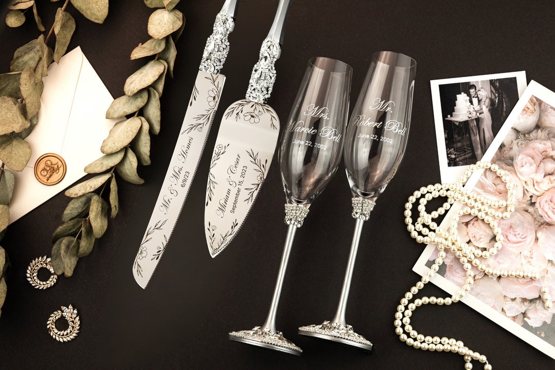Personalized Wedding Gifts Engraved Champagne Flutes and Cake Cutter ...