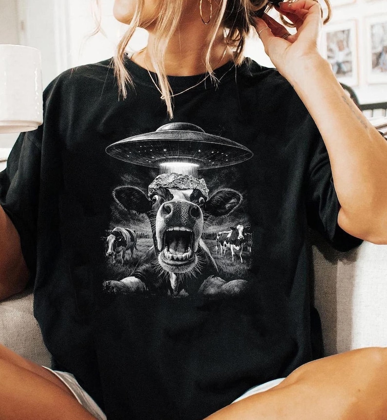 Funny Cow UFO Abduction Selfie Alien Meme Shirt Farm Space Graphic Tee ...