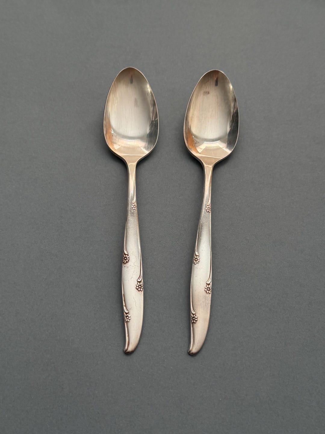 Set of 2 Vintage 1960s Oneida Silver Flower Silver Plated Tea Spoons - Etsy