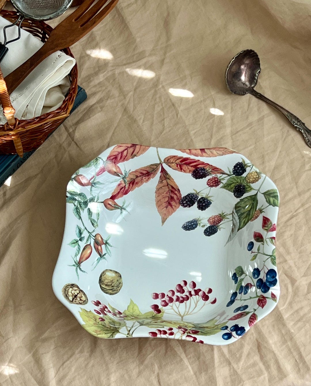 England Spode William Sonoma 2006 Woodland Harvest Fruit Berries ...