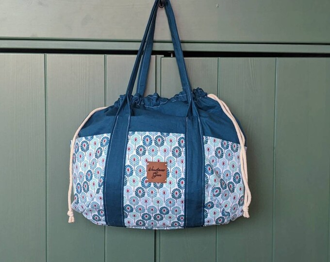 Drawstring Tote Bag With Exterior Pockets Handbag Crafters Bag Beach ...