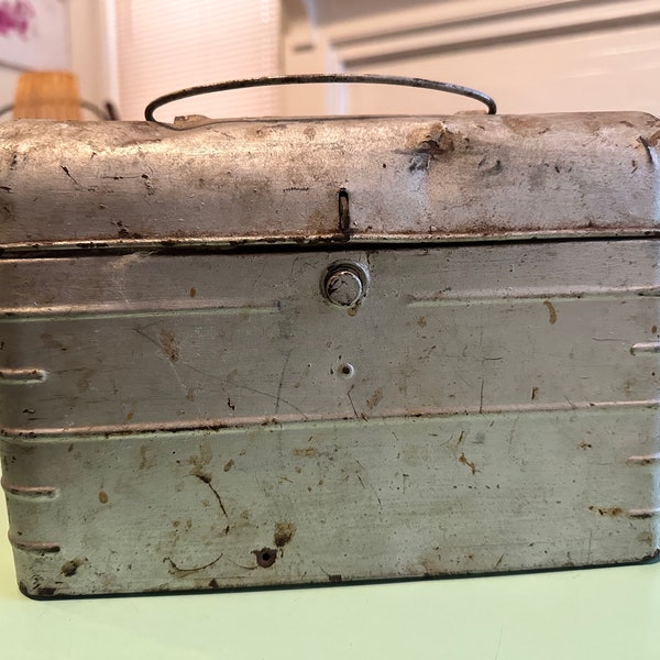 Tin Lunch Box - Etsy