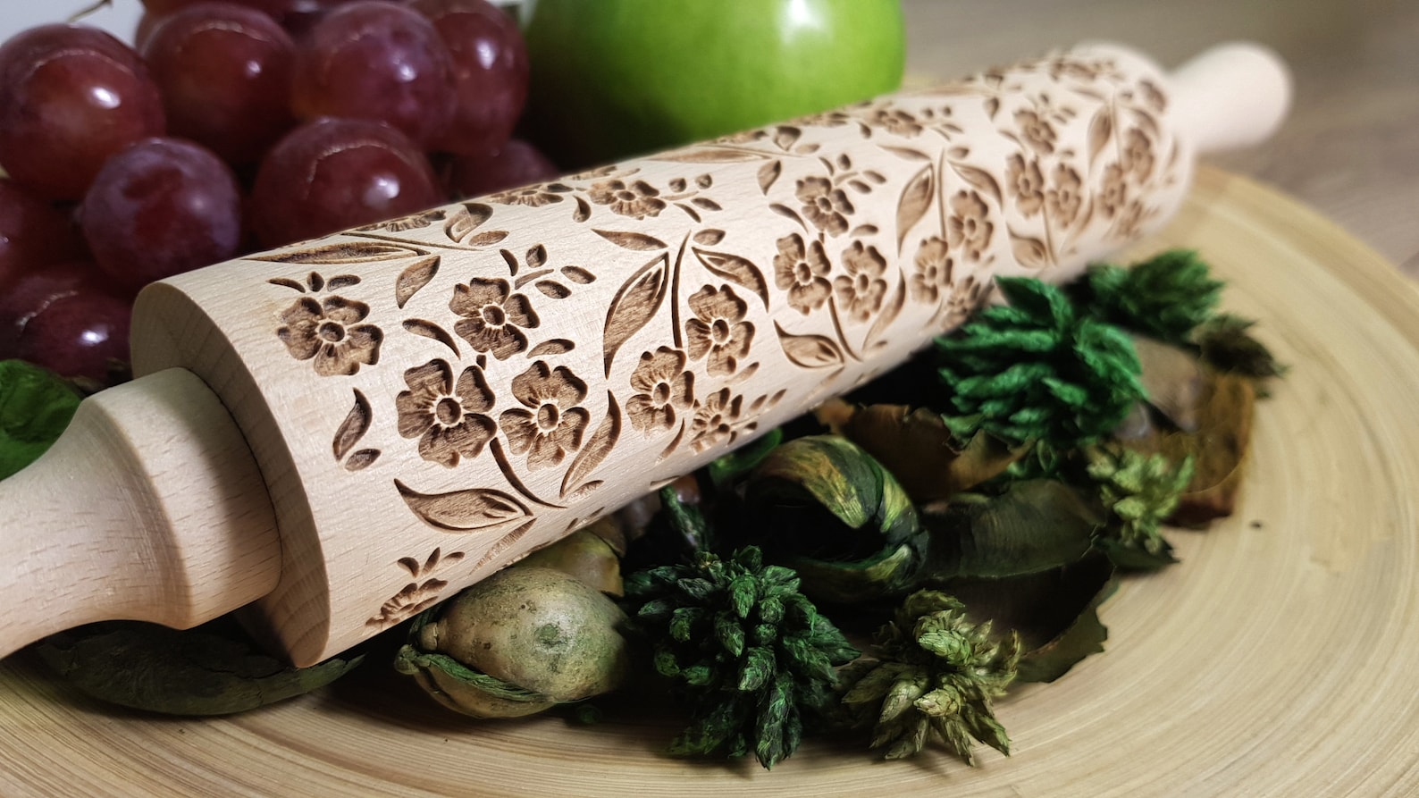 Flowers 4 Engraved Rolling Pin Embossed Handmade Rolling Pin