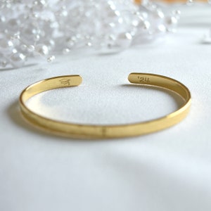 22K Gold Plated Engraved Bracelet, Graduation Gift, University Grads ...