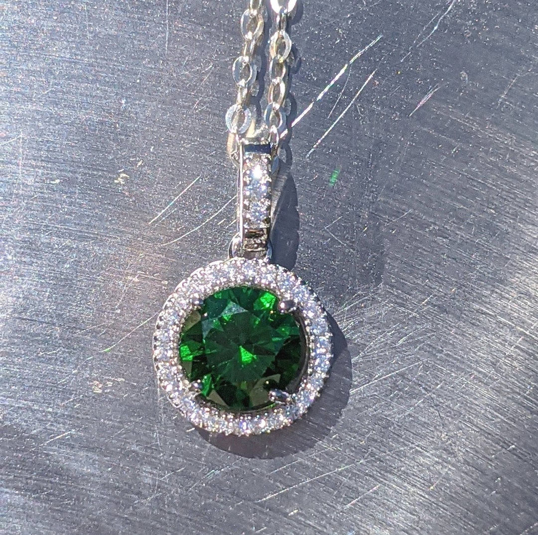 Chrome Diopside Pendant: 1ct Sterling Silver Halo Necklace - Etsy
