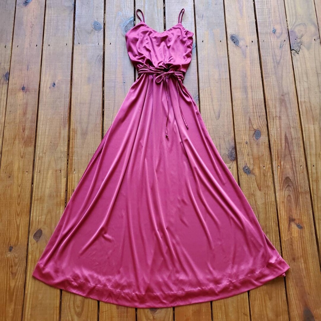 Vintage 70's S Berry Wine Red Sleeveless Strappy Belted Slinky Shiny ...