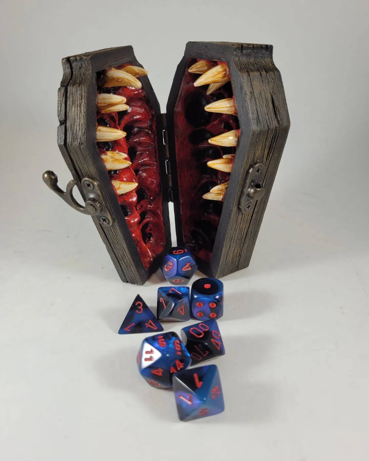 Coffin Mimic Dice Box,dungeons and Dragons, Tabletop Rpg Polyhedral ...