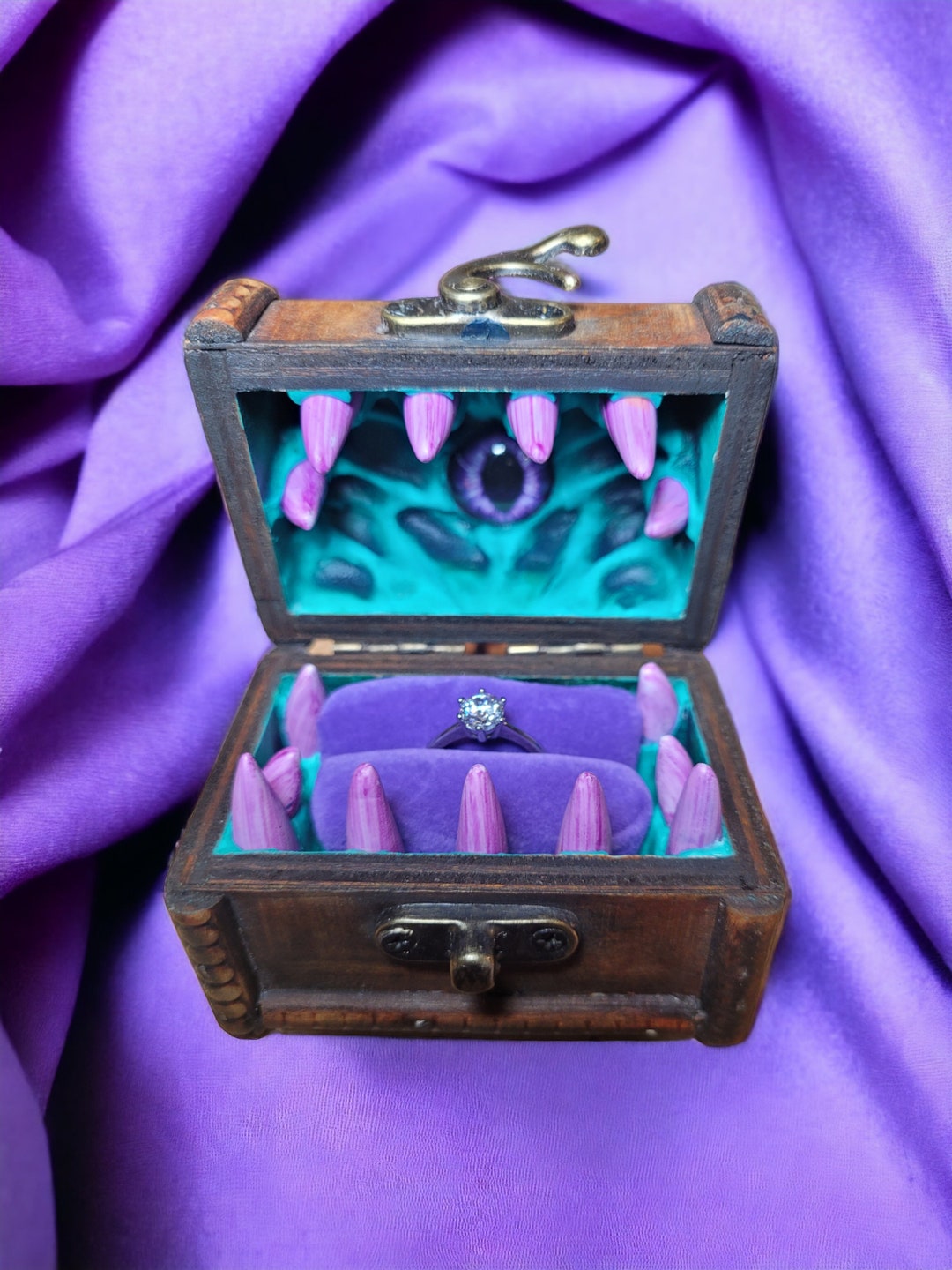 Dungeons and Dragons Mimic Chest Engagement Ring - Etsy