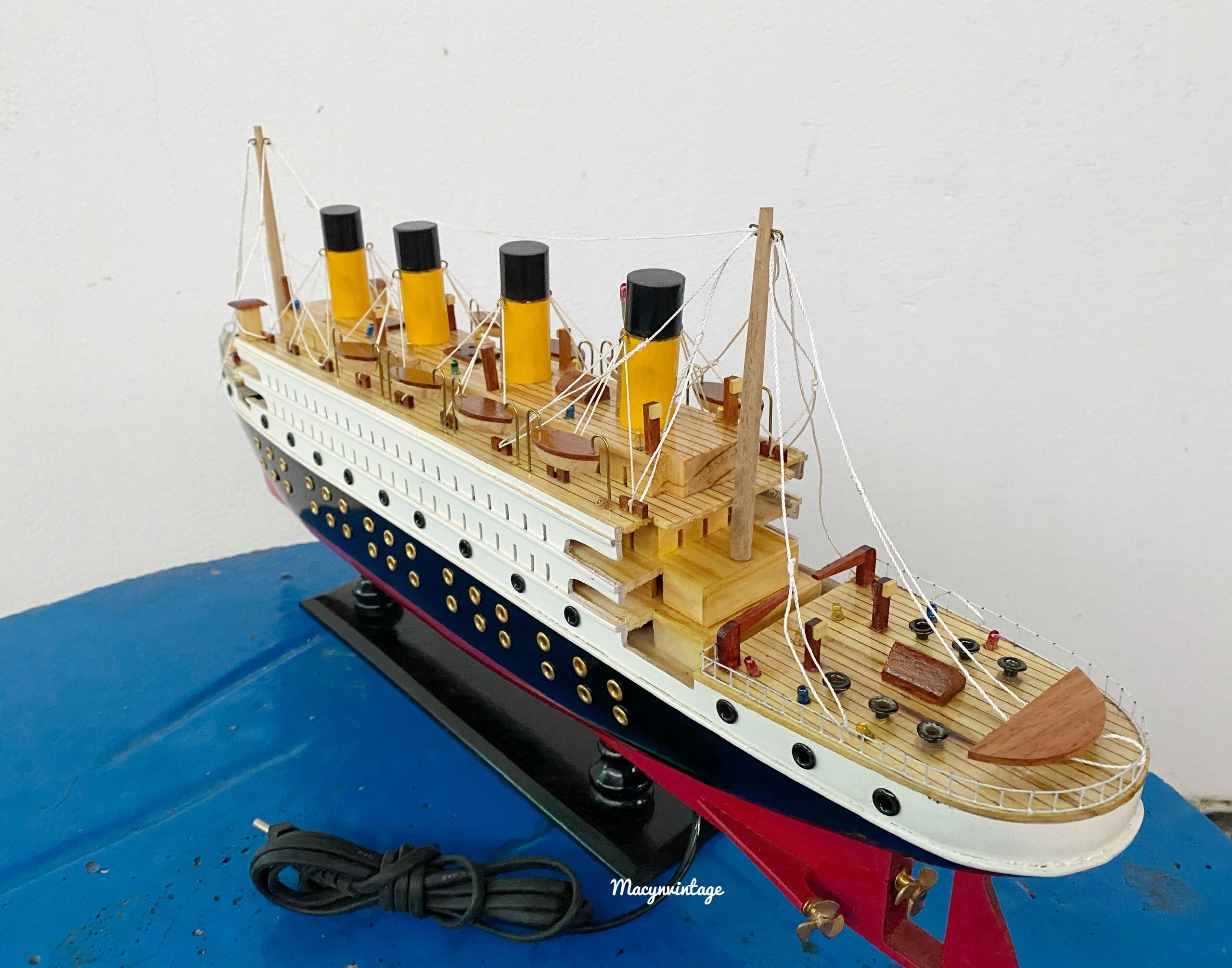 RMS Titanic Model Ship Wooden Model Ship Size 24 - Etsy