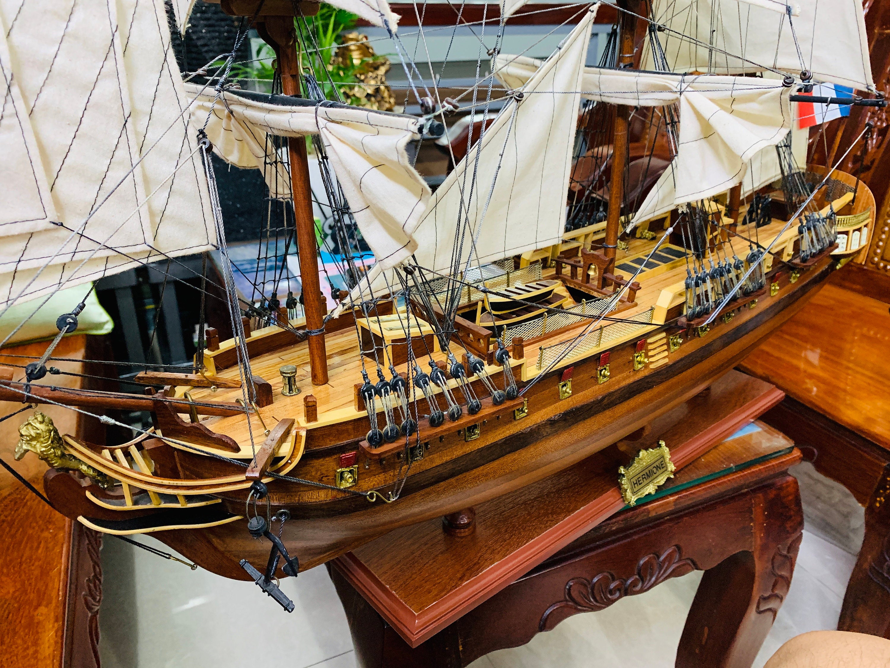 Hermione Model