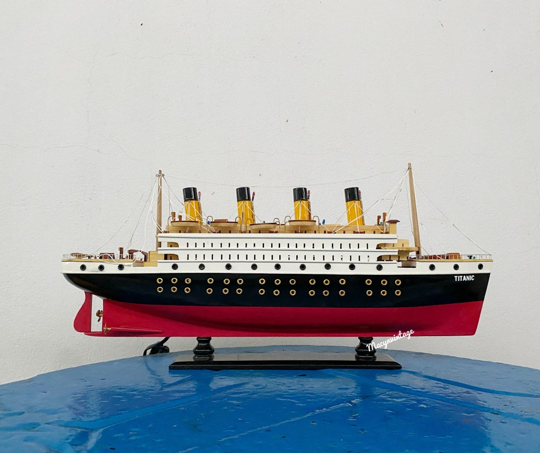 RMS Titanic Model Ship Wooden Model Ship Size 24 - Etsy