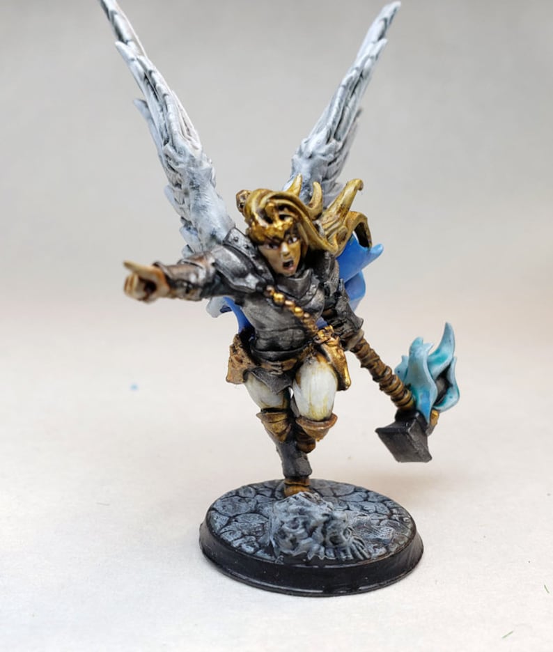 Female Human and Aasimar Paladin Painted Miniature / Gloomhaven ...