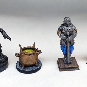 Painted Armor Stand, Cauldron, Skulls and Candles Miniatures / Dnd ...