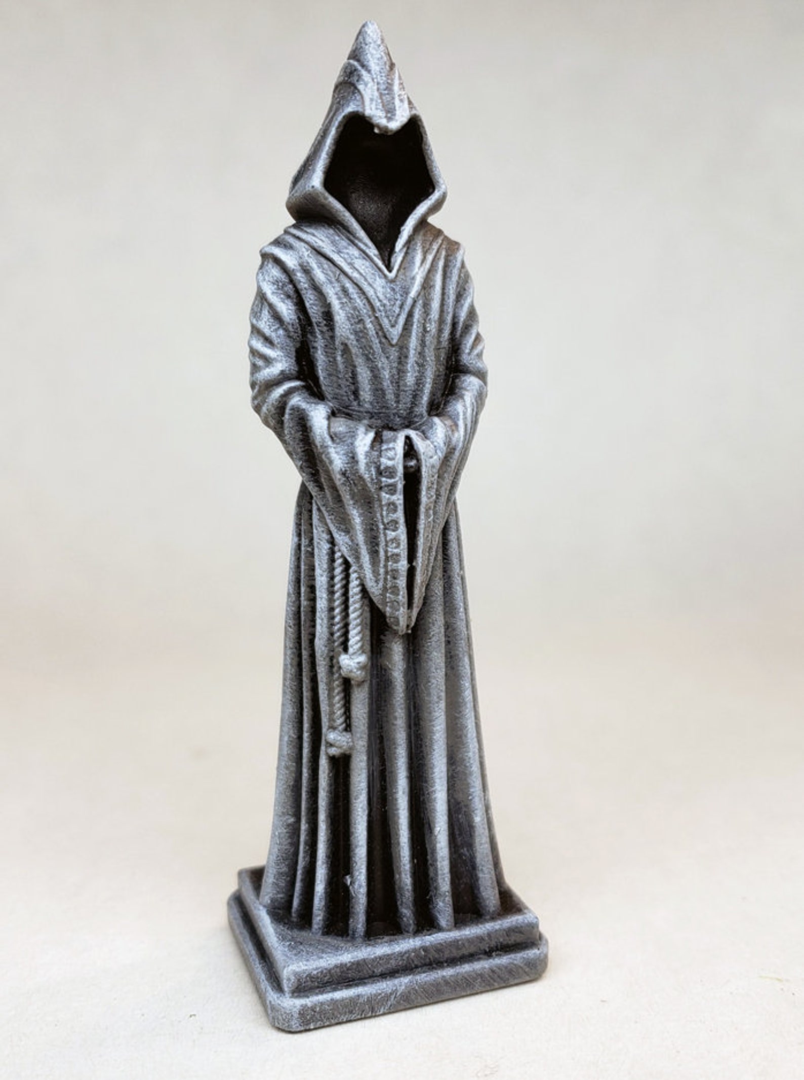 Painted Cultist Statue Altar and Crystall Ball Terrain / - Etsy