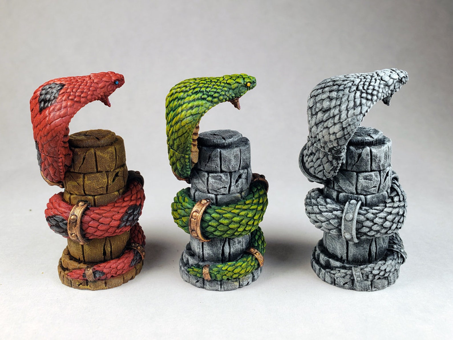 Snake Temple Pillar Traps / Resin Painted Tiny Terrain Miniatures D&D ...
